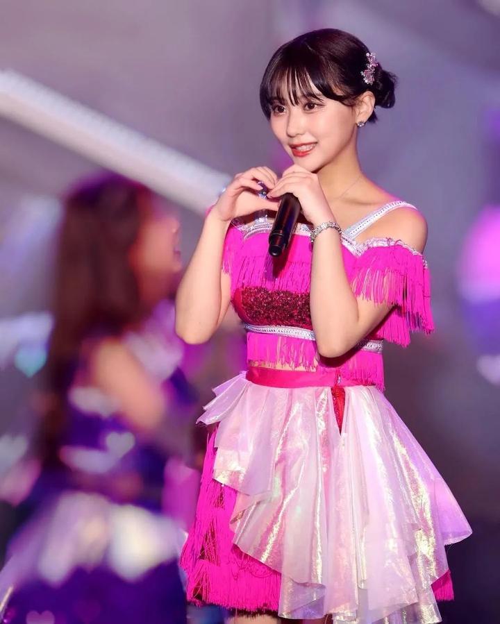 HKT48田中美久图集，可爱圆脸与火辣身材合体 - 知乎