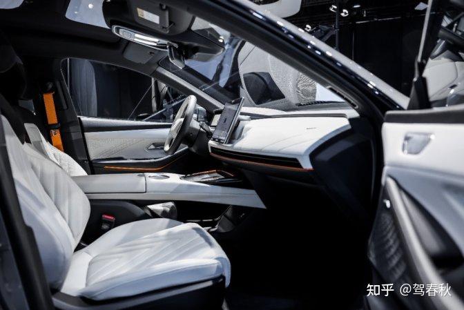 三大升级、40余项体验焕新，深蓝SL03起售价14.59万元 - 知乎