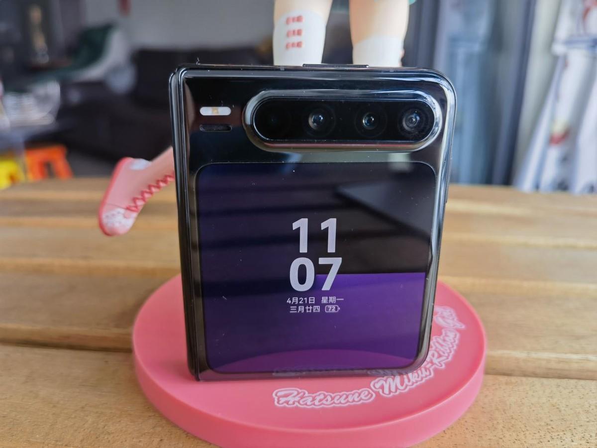 首次体验华为折叠屏手机，mate30升级PuraX，惊喜不少槽点也有 - 知乎