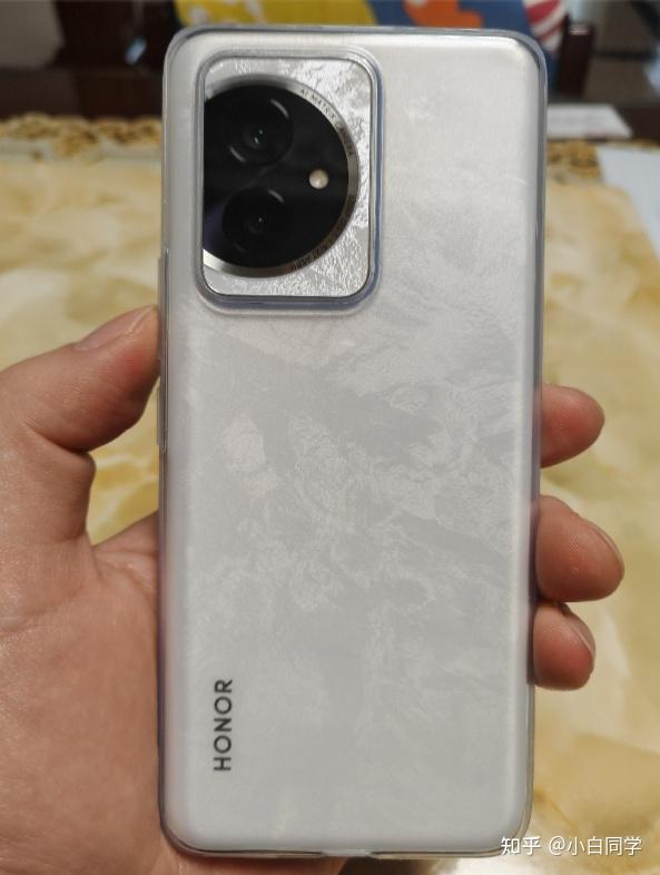 HONOR荣耀100（荣耀100标准版）怎么样？体验四天优缺点评测 - 知乎