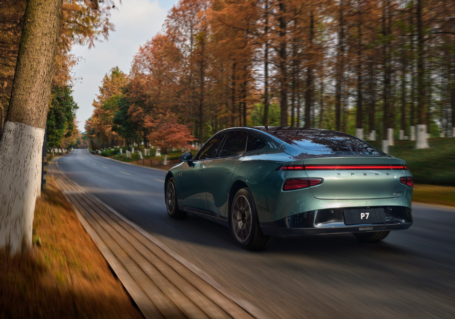 25万如何选新能源车？小鹏P7i对比特斯拉Model 3 - 知乎