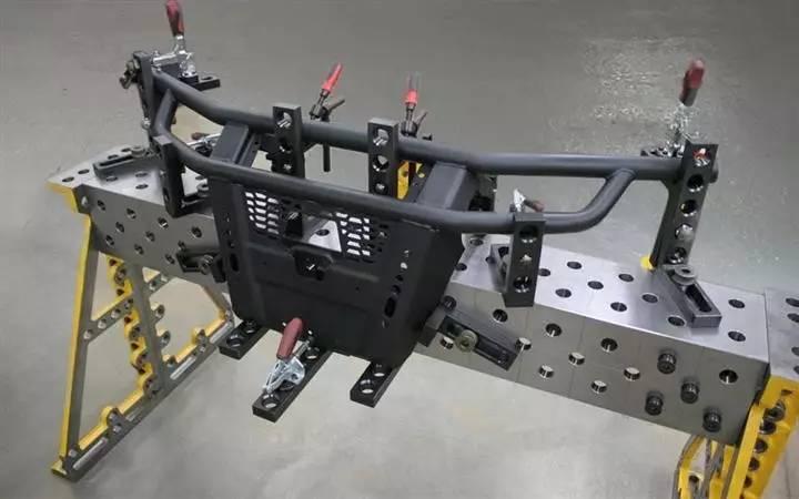 解放双手的秘密，机器人焊接工装夹具来了 - 知乎