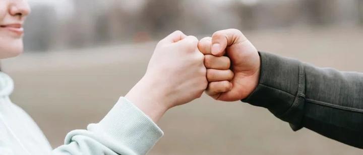 "I second you"不是“我在你之后”，据说99%的中国人都不知道它的真正含义！ - 知乎