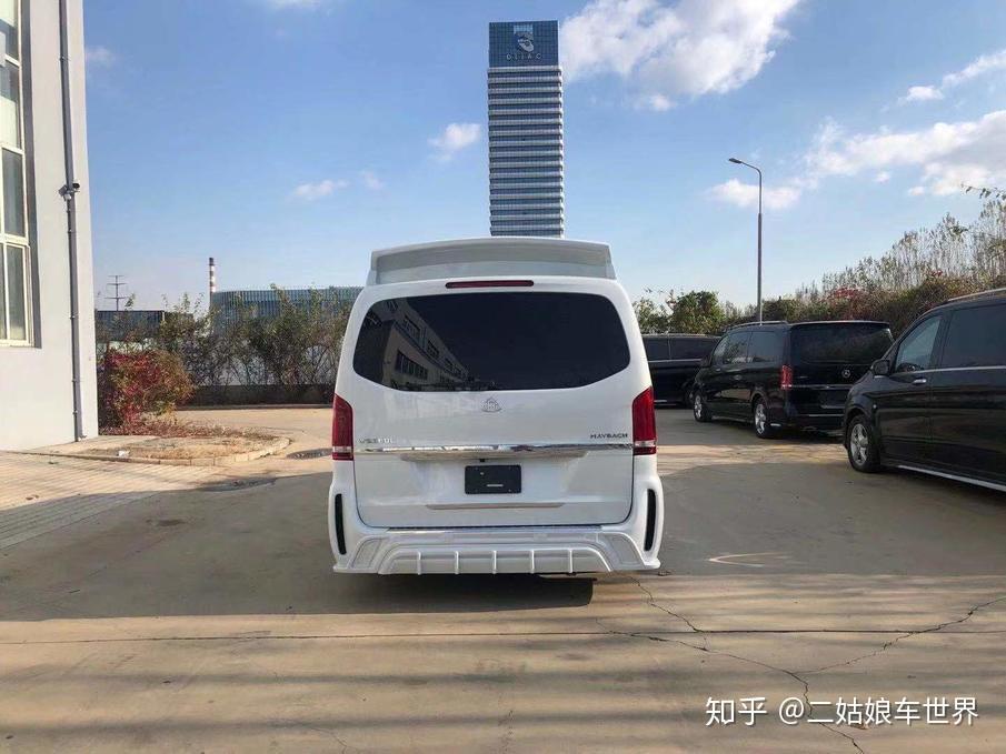 纯进口、5.98米加长版奔驰迈巴赫VS680L,售价不超百万 - 知乎