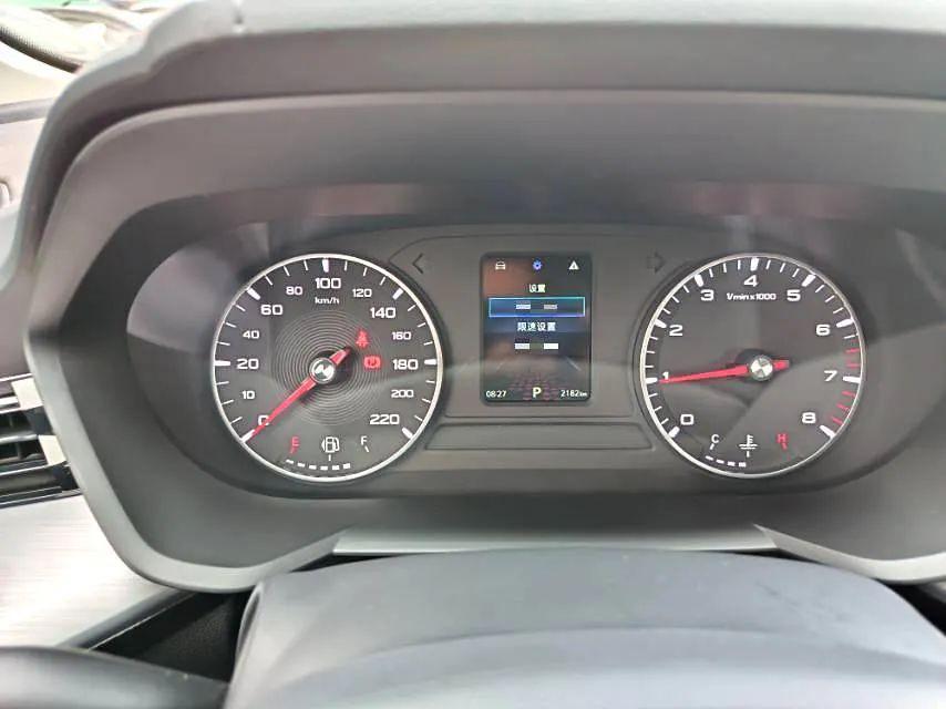 准新车：名爵MG5指导价7.79万，现在4.69万 - 知乎