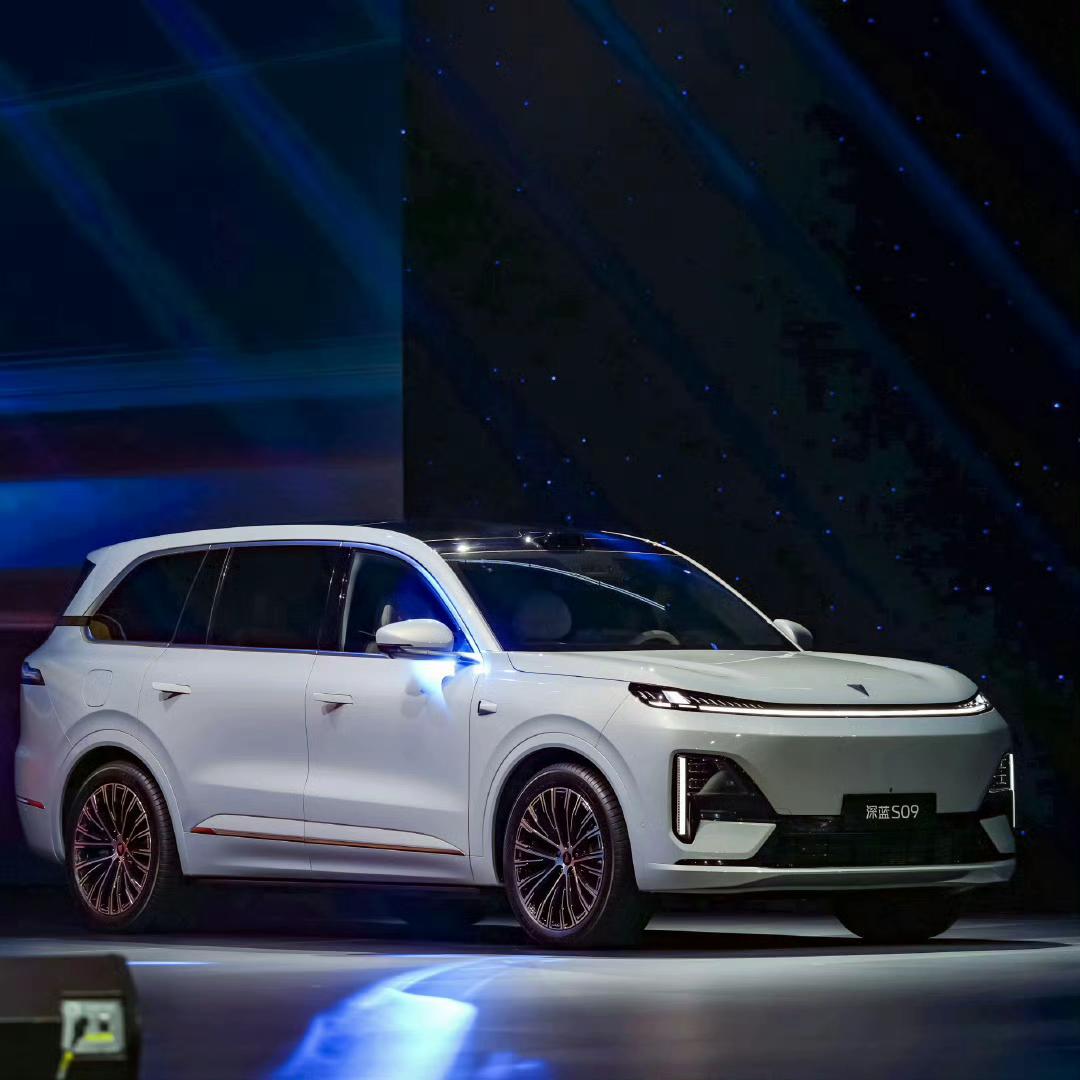 这可能是30万元内最值的大6座SUV——深蓝S09 - 知乎