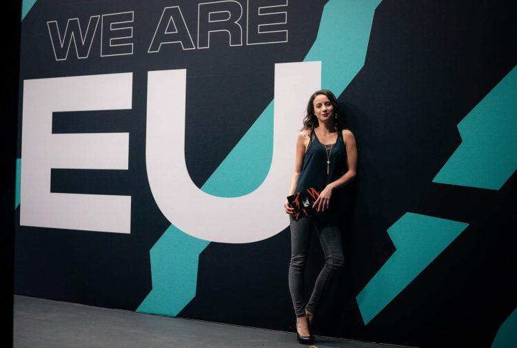 [撸圈佳人]第二期：LEC主持人Laure，为爱投身英雄联盟的法国玫瑰 - 知乎