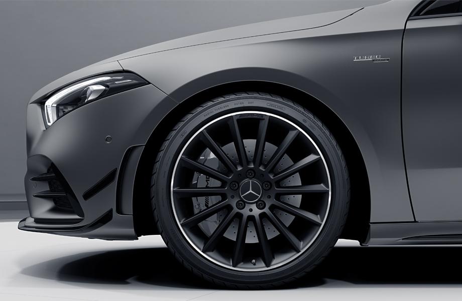 零百4.9秒，空间与性能并存，新款奔驰AMG A35L上市 - 知乎