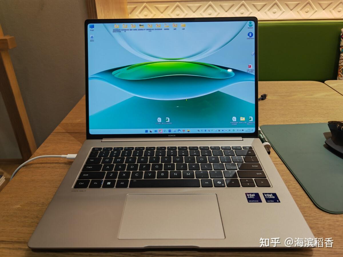 在2025年，搭载U9 285H的轻薄本如何选？ - 知乎