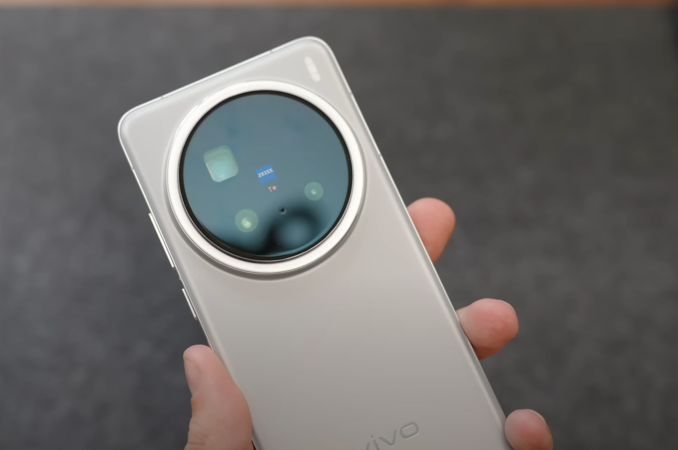 【测评】Vivo X200 Pro拍照水平如何？值不值得买？大战Sony A7 IV实拍对比！ - 知乎