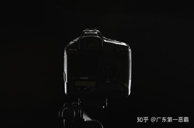 APS-H已乘黄鹤去 世间再无小马四 入手佳能1D4把玩 - 知乎