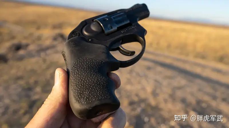 Ruger LCR .22 LR：8发边缘发火左轮手枪 - 知乎