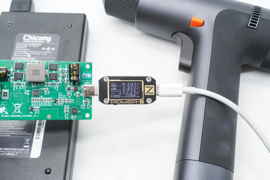 支持100W PD快充：宝砾微PL5501+智融SW2305升降压方案评测 - 知乎