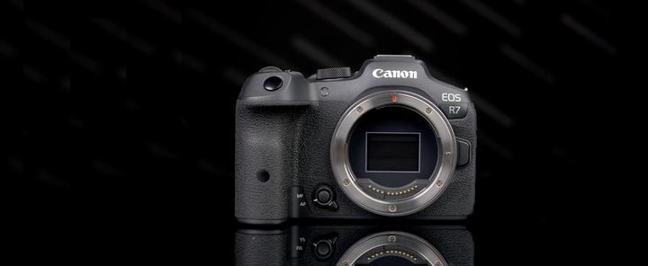 一台APS-C相机能塞下多少功能？佳能R7宽容度、高感、画质测评 - 知乎