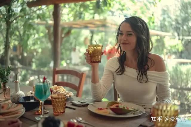 禁锢之欲电影续集《365天：今时之欲》，紧张刺激的爱欲纠葛 - 知乎