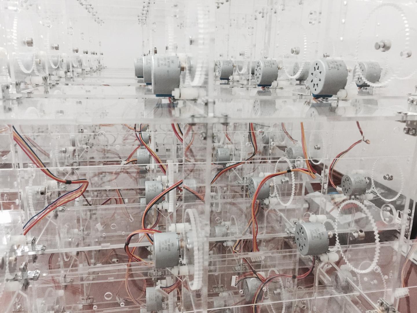 动态装置Split-Flap Matrix(翻页矩阵屏) - 知乎