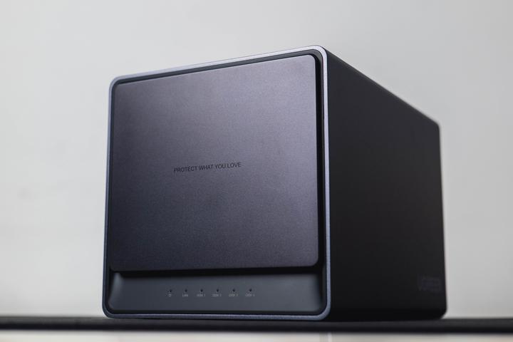 适合新手的NAS私有云？绿联DX4600使用体验如何？ - 知乎