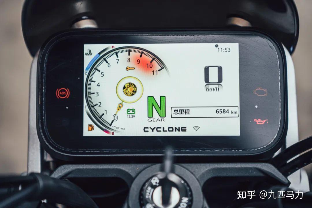 英伦复古再进化——赛科龙RE560静态解读 - 知乎