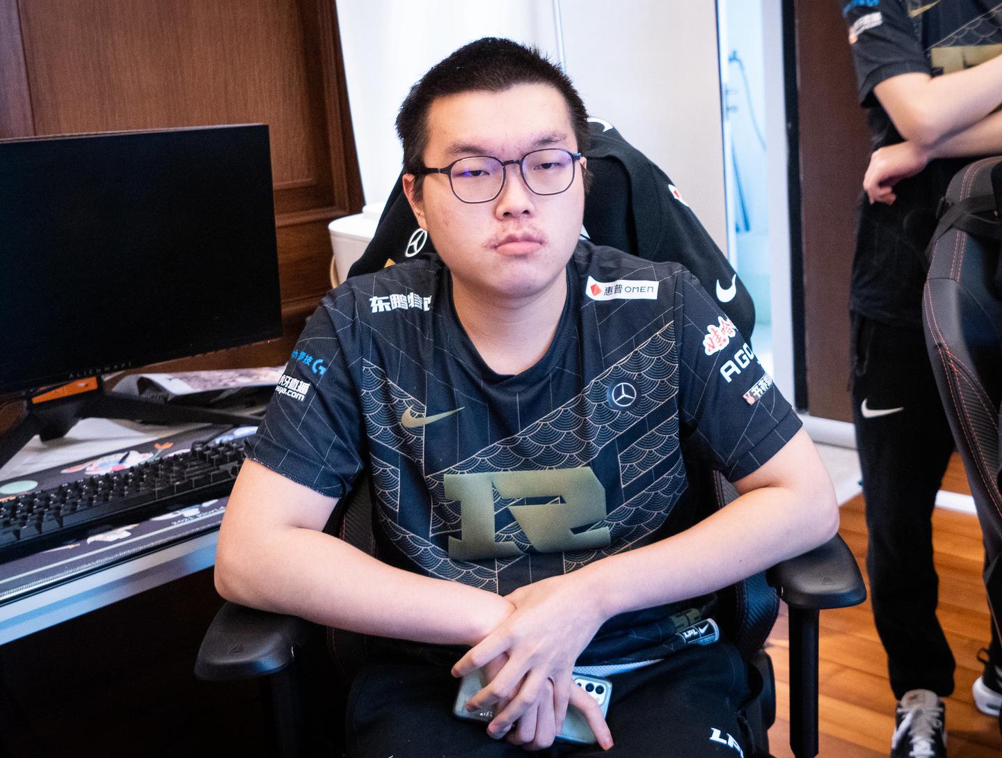 【英雄联盟】从资本到个人，全网最详细分析为何 Bin 会愿意前往 BLG？ - 知乎