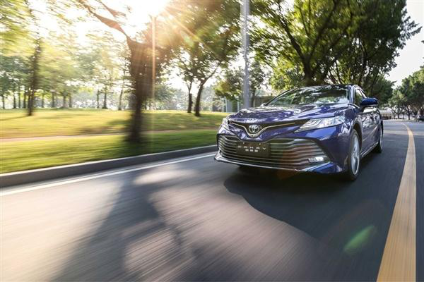 2019款凯美瑞硬核升级，2.0L车型搭载全新TNGA动力总成 - 知乎