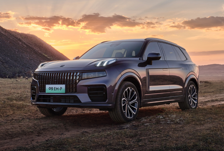 价格相当，为何领克09 EM-P远航版卖不过理想L8？ - 知乎