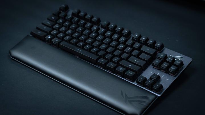 客制化手感的量产键盘，ROG游侠RX TKL开箱体验分享 - 知乎
