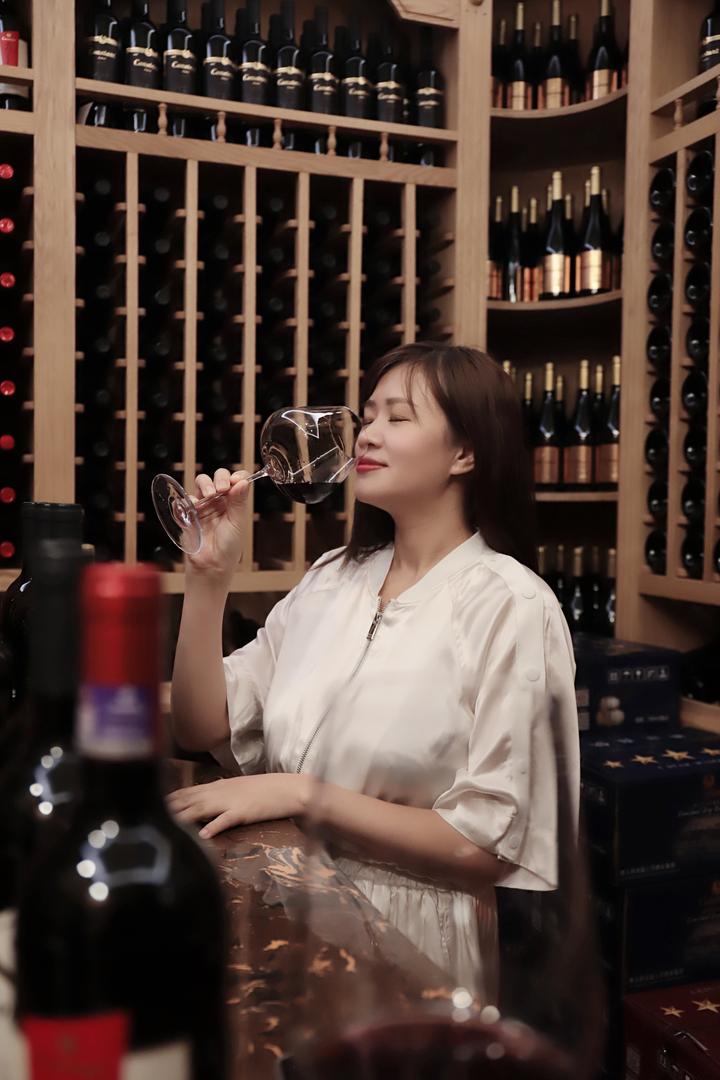 欣赏葡萄酒，挂杯就是好酒吗？康士丹 知乎