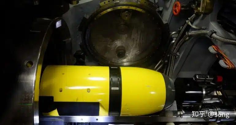 US Navy Conducts 2nd UUV Launch And Recovery Test From Submarine-13 Dec ...