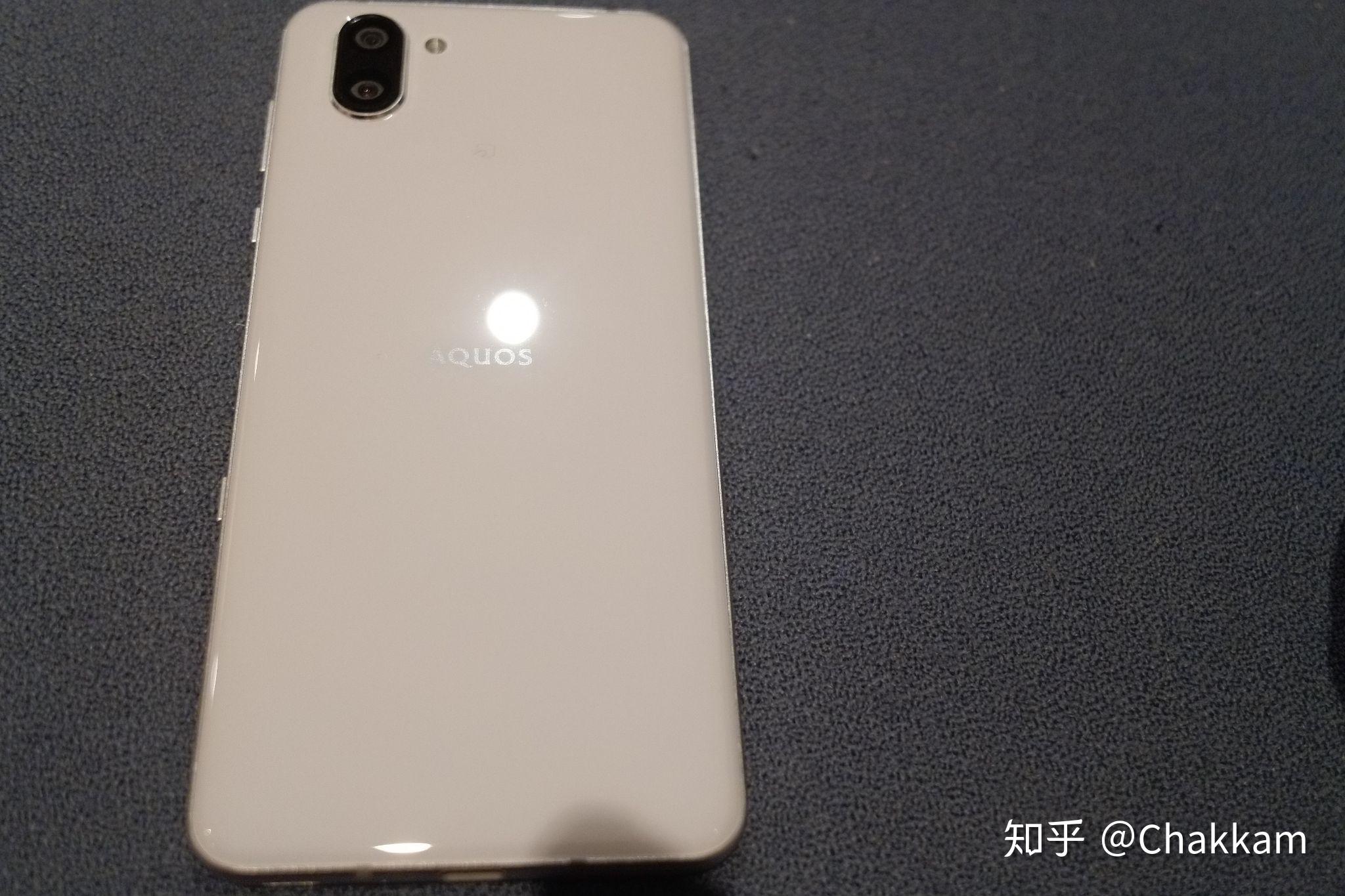 如何评价夏普AQUOS R3？ - 知乎