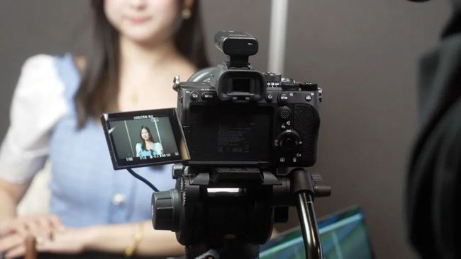 索尼赢麻了？官方抽10个A7M4名额，还要付款16999元？ - 知乎