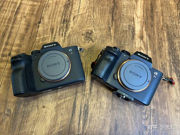 2022年，选择索尼A7R3还是等a7m4价格稳定后入手？