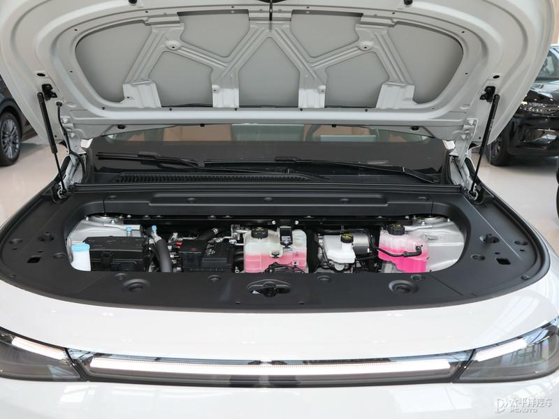 2026款零跑C10预售12.98万起 800V平台/8295芯片/续航605km - 知乎