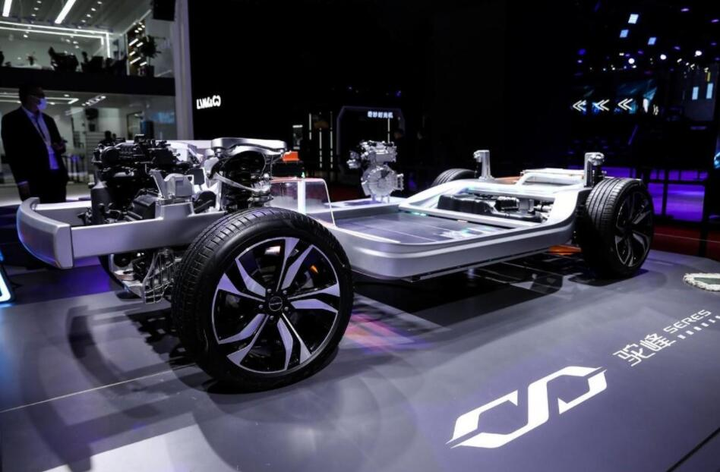 续航超过1000公里 赛力斯华为智选SF5今日开启预售 - 知乎