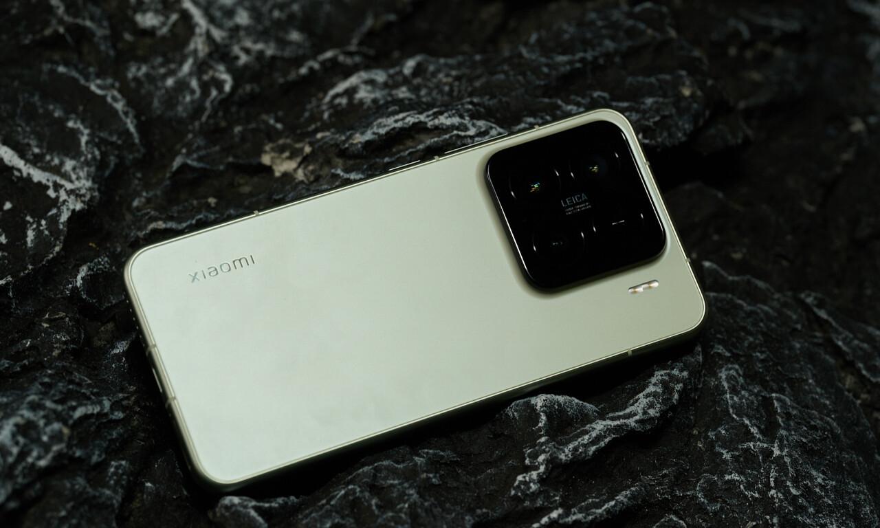 直屏旗舰终回归？小米 16 Pro再被曝光：不仅有3D打印，还有神秘按键 - 知乎