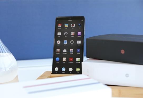 坚果Pro 2S惊艳发布：骁龙710、还比小米8SE便宜1元 - 知乎