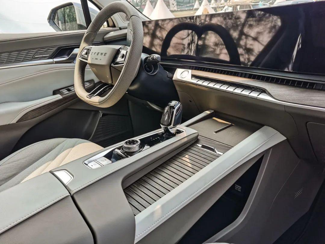 买理想L8不如买它？全新荣威RX9上市 - 知乎