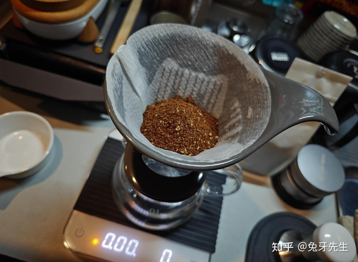 64mm平刀搅局者已现身，百胜图新品E6 Air磨豆机上手初体验 - 知乎