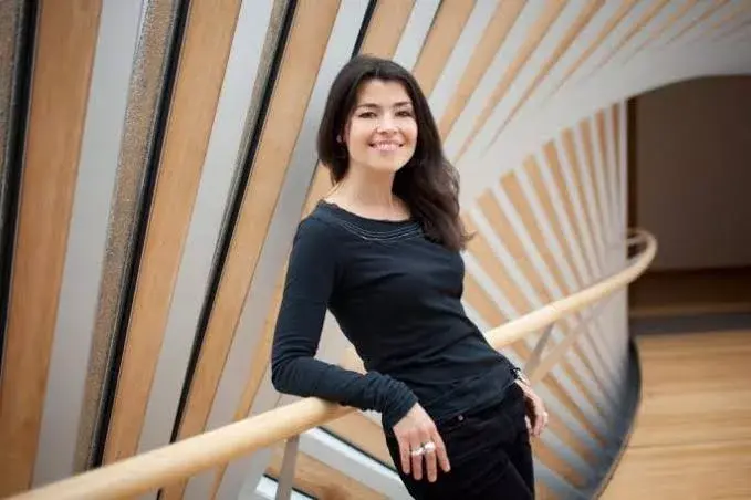 国际视觉设计师Es Devlin：空间让我创造着无限的可能 - 知乎