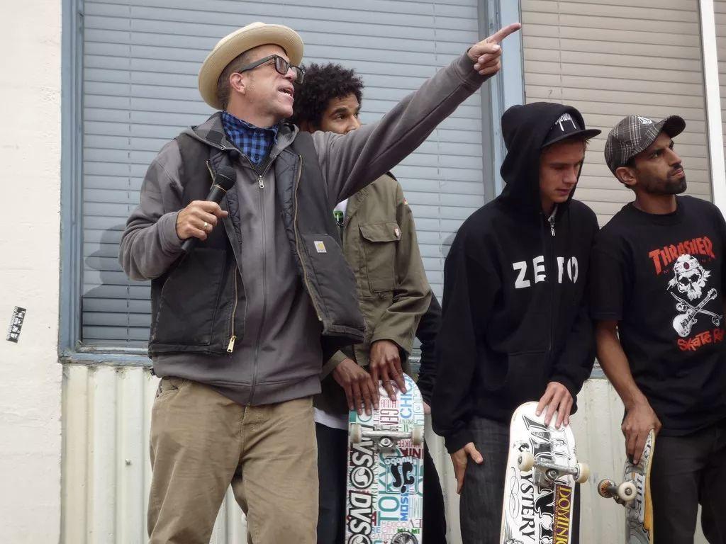 引燃一场潮流圈"火"灾的Thrasher,靠什么成为站在鄙视链顶端的王者潮牌? - 知乎