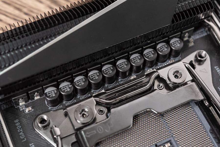 Intel i9-10980XE处理器首发评测：售价“良心”的18核性能旗舰 - 知乎