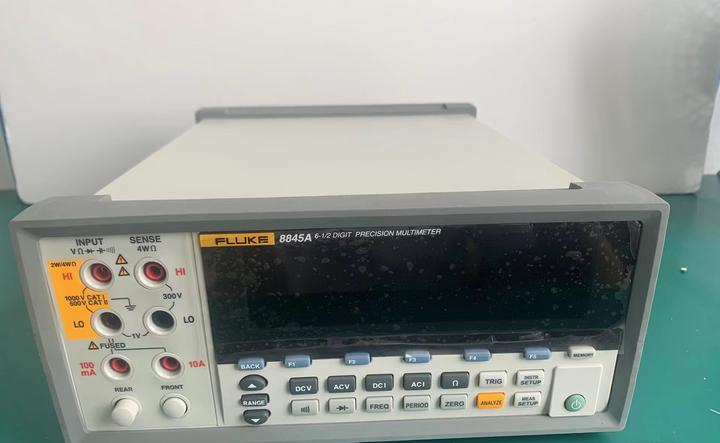 Fluke 8845A 六位半高精度数字万用表 - 知乎