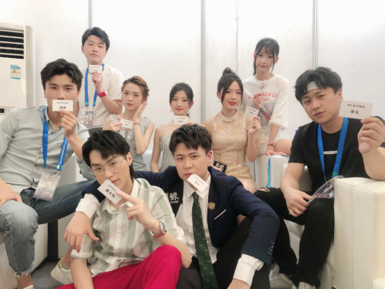 KPL：Gini要回归了？微博发合照引起热议，真相却不尽人意 - 知乎