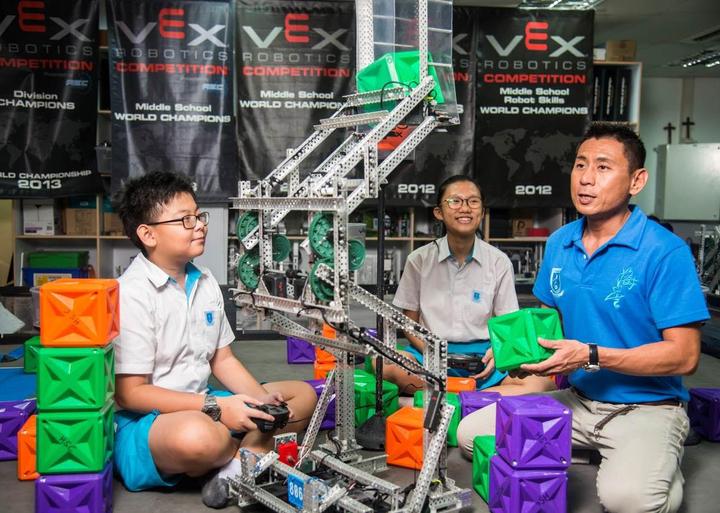 “VEX世锦赛四冠王”背后故事：构建机器人，构建人格 - 知乎