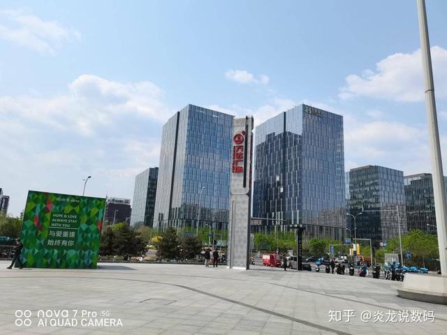 华为nova7 Pro全面测评：人眼追焦+6400万变焦四摄，自拍全能客 - 知乎