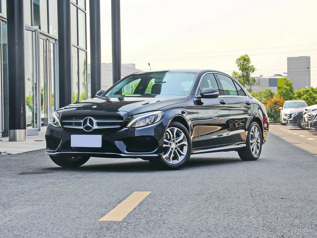 这辆奔驰C180的安全带、前减震更换，为何检测师却说车况不错？ - 知乎