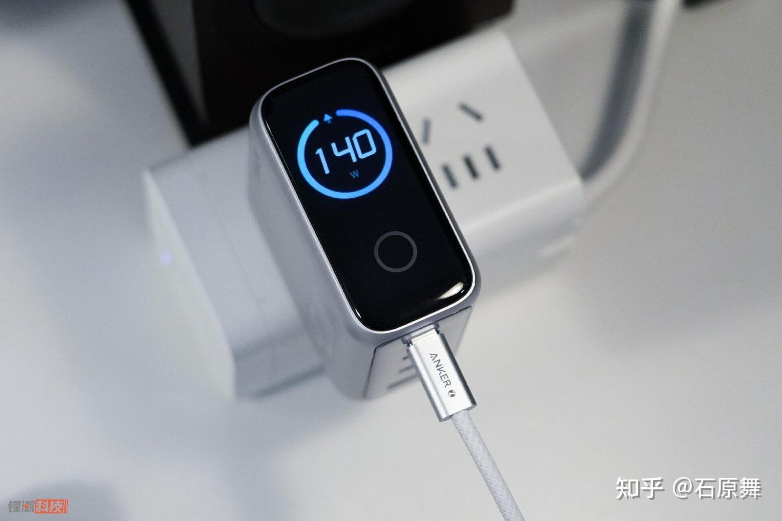 科技感的内外两面，Anker Zolo 140W氮化镓充电器体验测评 - 知乎