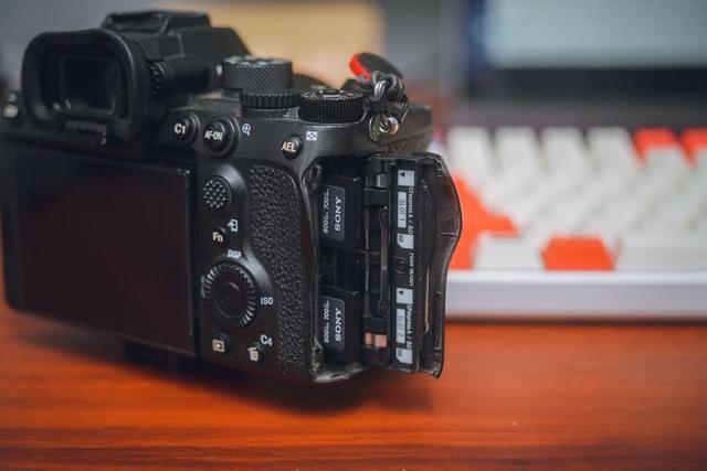 索尼A7M4 双存储卡设置模式小技巧 - 知乎