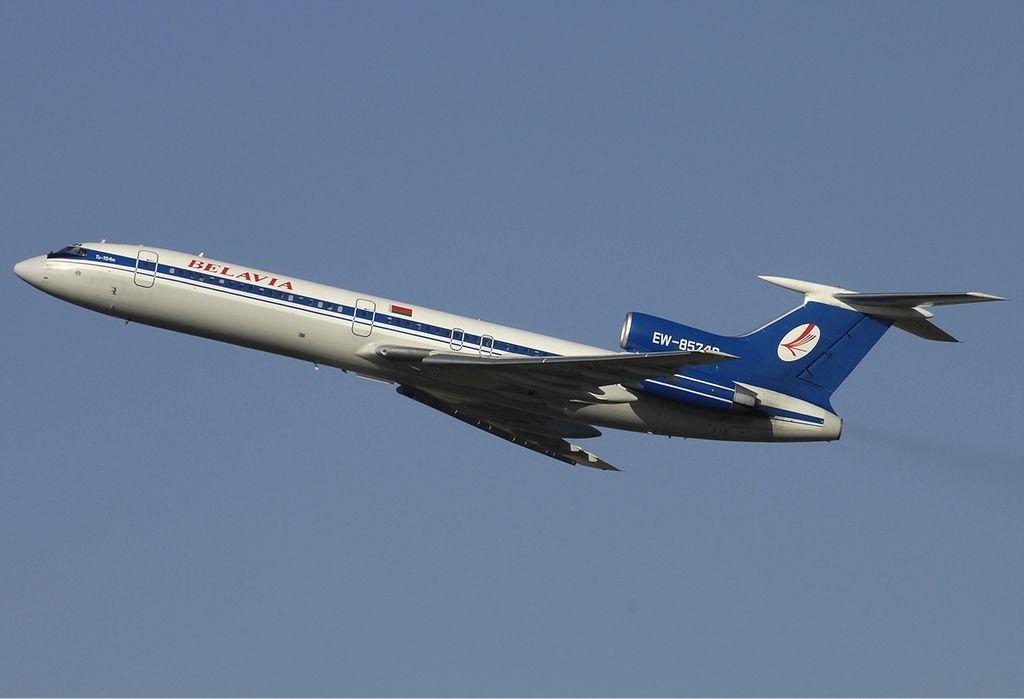 图-154 / Tupolev Tu-154（第二部分：运用者、事件和事故、在展飞机、规格）- 中英文维基百科词条融合，由辽观搬运、翻译、整合 ...