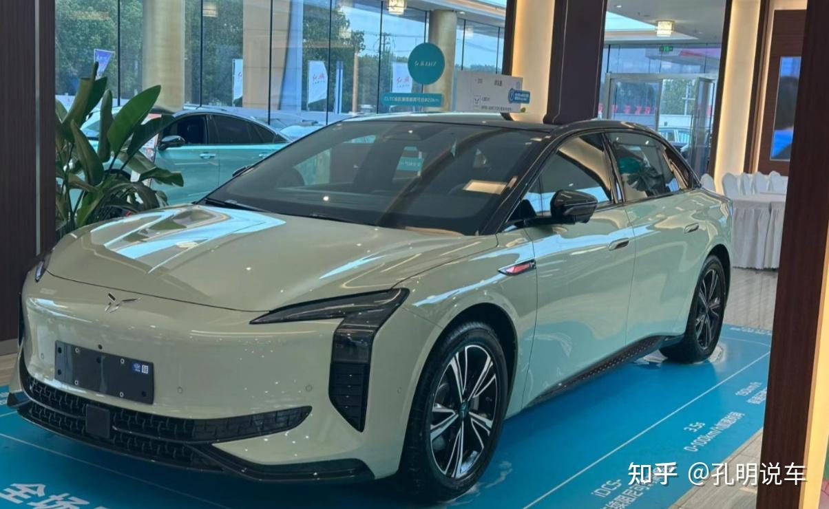老大哥开始搅局，红旗EH7起步22.98万，3米轴距纯电高性能 - 知乎