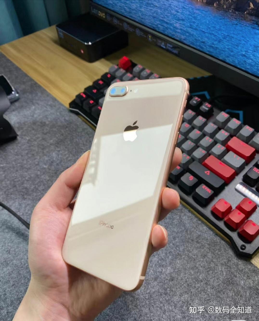 不是我吹，没有比iPhone8 P 更好的屏幕了 - 知乎